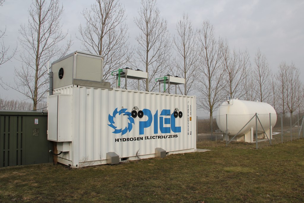 How Columbia’s Electrochemical Energy Center is Working to Decarbonize ...